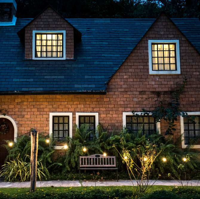 Exterior & Landscape Lighting Installation - Five Star Columbus Electrical